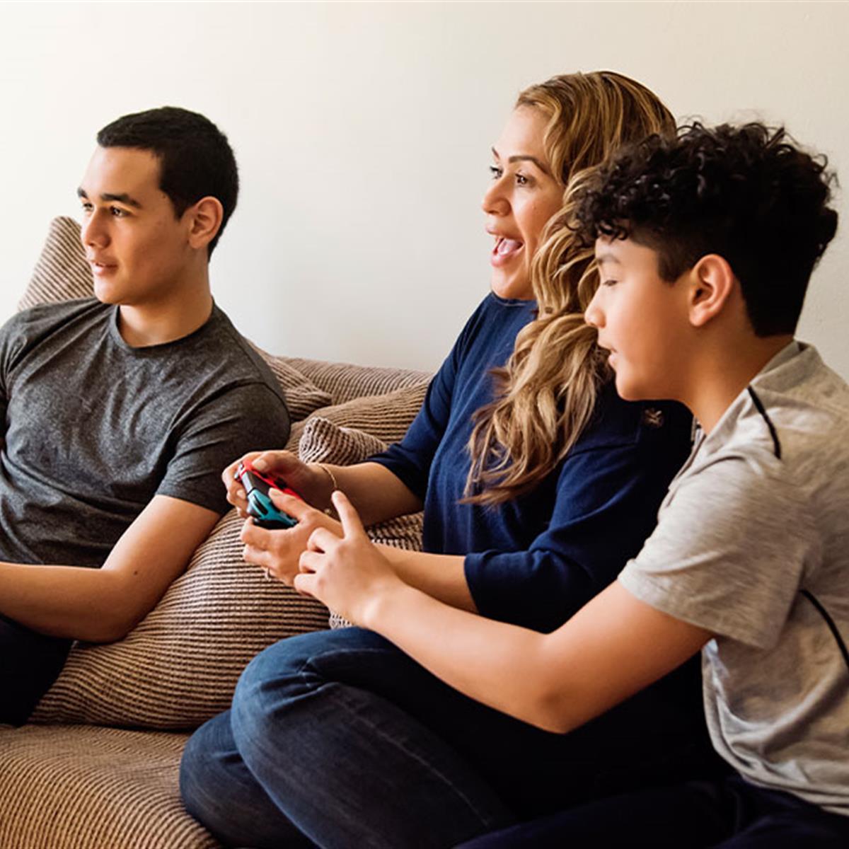 Kids & Screen Time: the 5 C's Questions for Older Teens ...