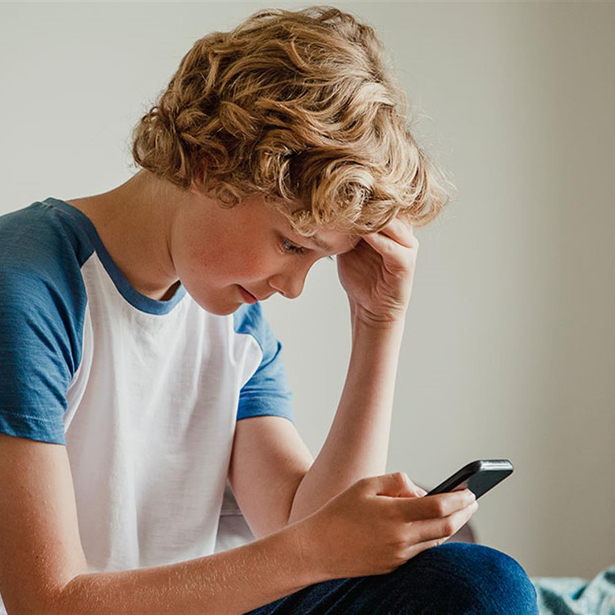 What do teens need to know about "sextortion" & online predators ...
